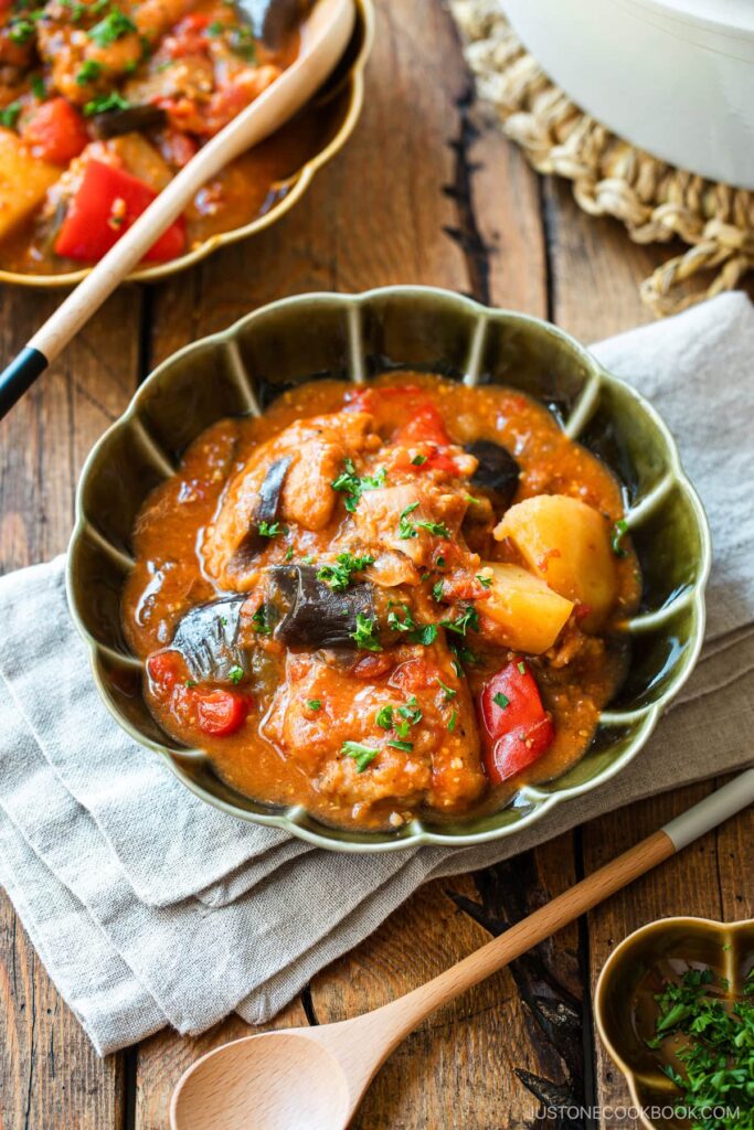 Miso Tomato Chicken Stew - cuisinehorizon